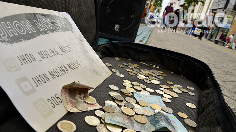 Jhon Molina: un artista que ha cantado en las calles de más de 21 ...